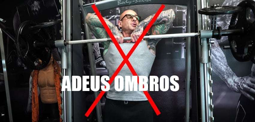 Remada alta - execução correta, músculos trabalhados e perigos